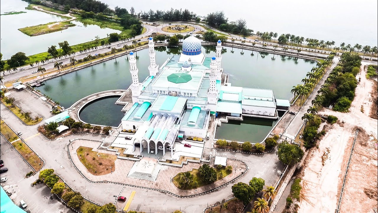 Masjid Bandaraya Likas, Sabah ('Birds eye view) - YouTube