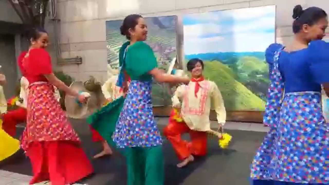 filipino traditional dance - karatong - YouTube
