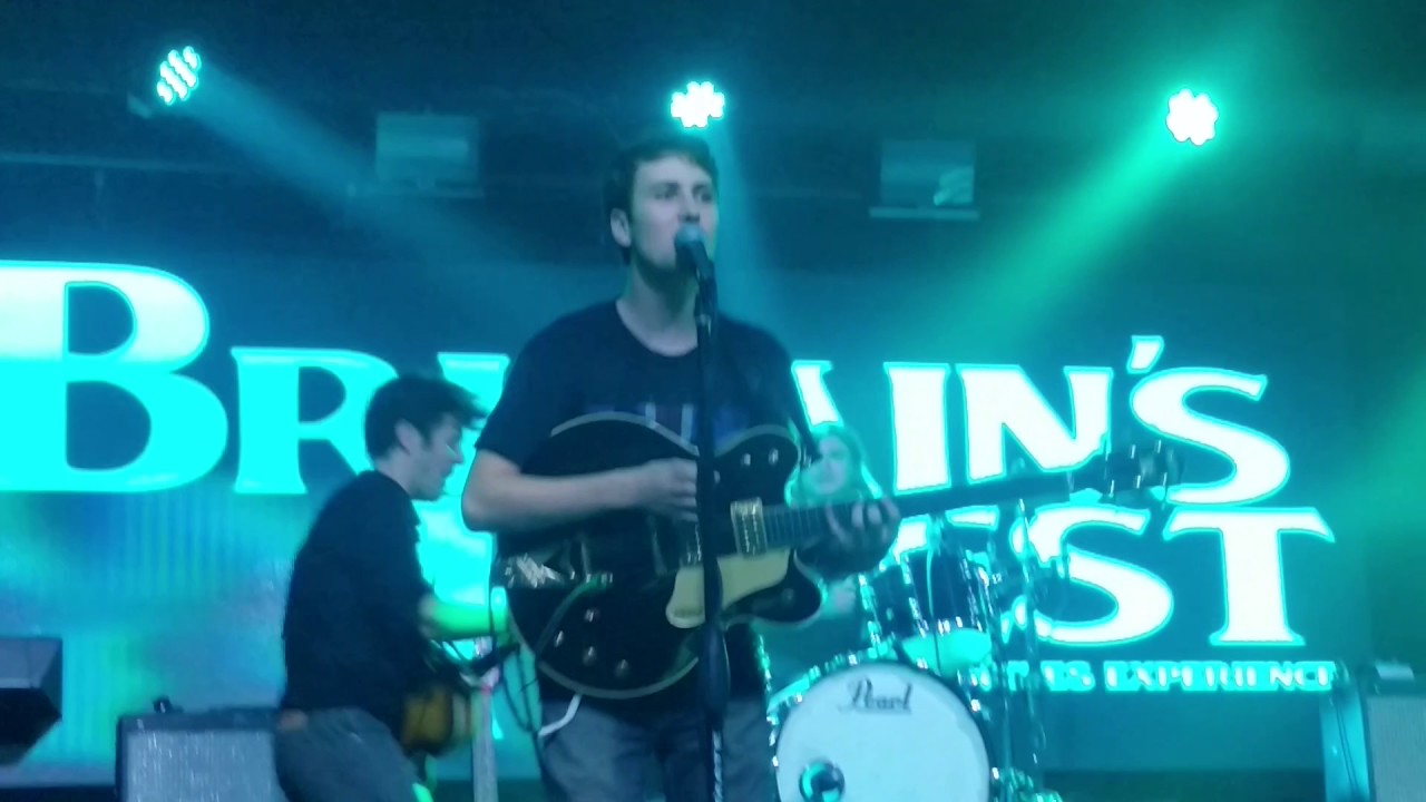 Roll Over Beethoven - Britain's Finest - Speaking Rock 2017 - YouTube