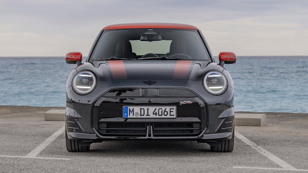 2024 Mini Cooper SE John Cooper Works (JCW) gets a new look, but no ...