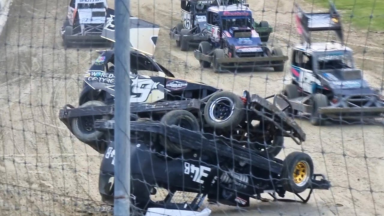 Meeanee Speedway - Stockcars Autumn Cup - 6/5/23 - YouTube