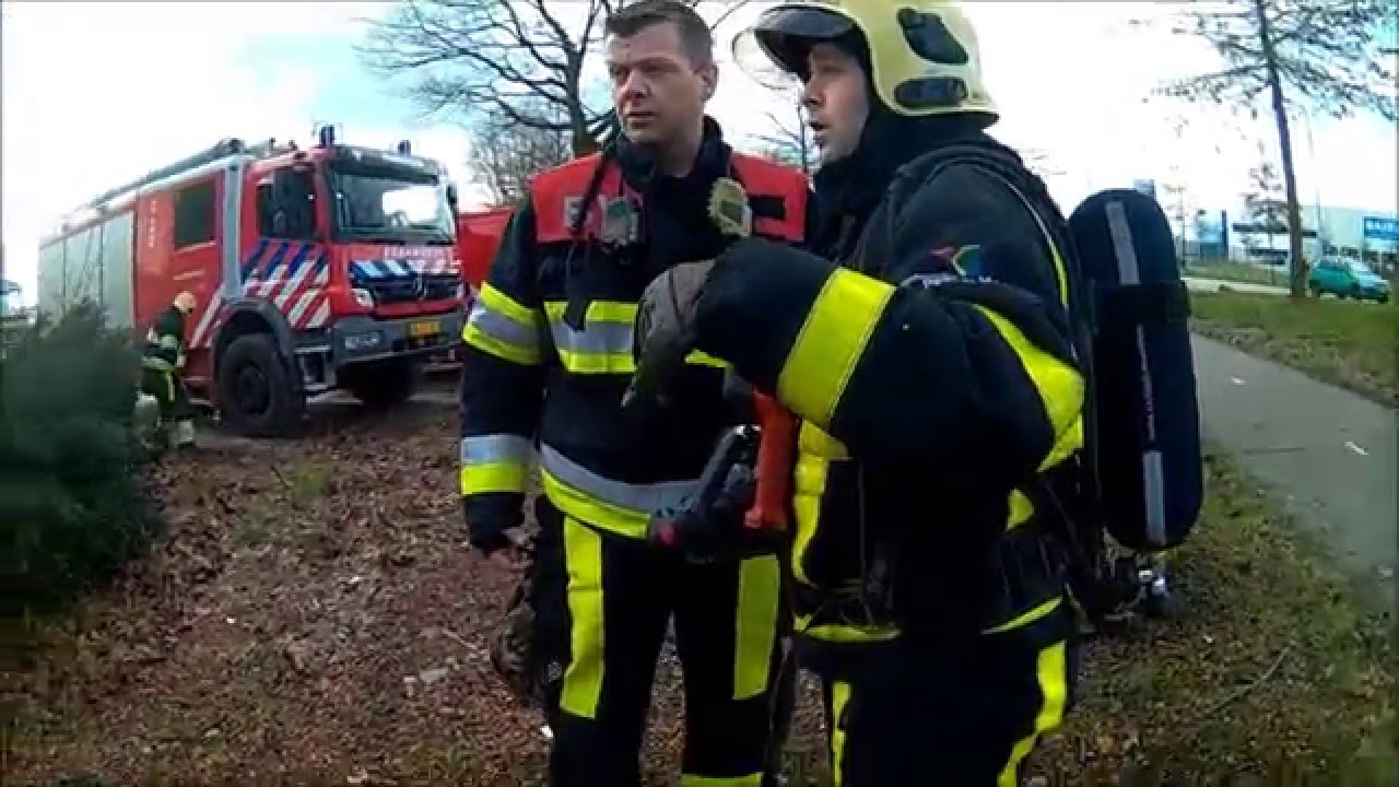 Inzet oefening - Woningbrand - Brandweer Panningen - YouTube