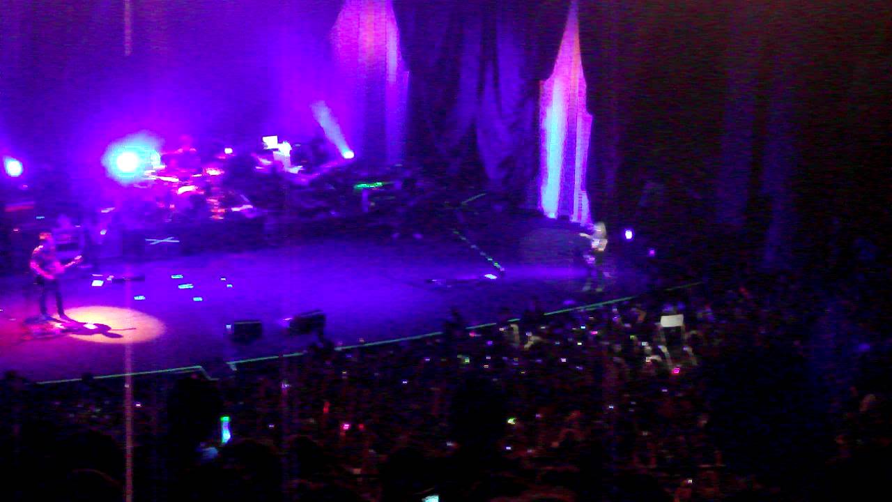 Avril Lavigne Credicard Hall 27-07-11 Sao Paulo - YouTube