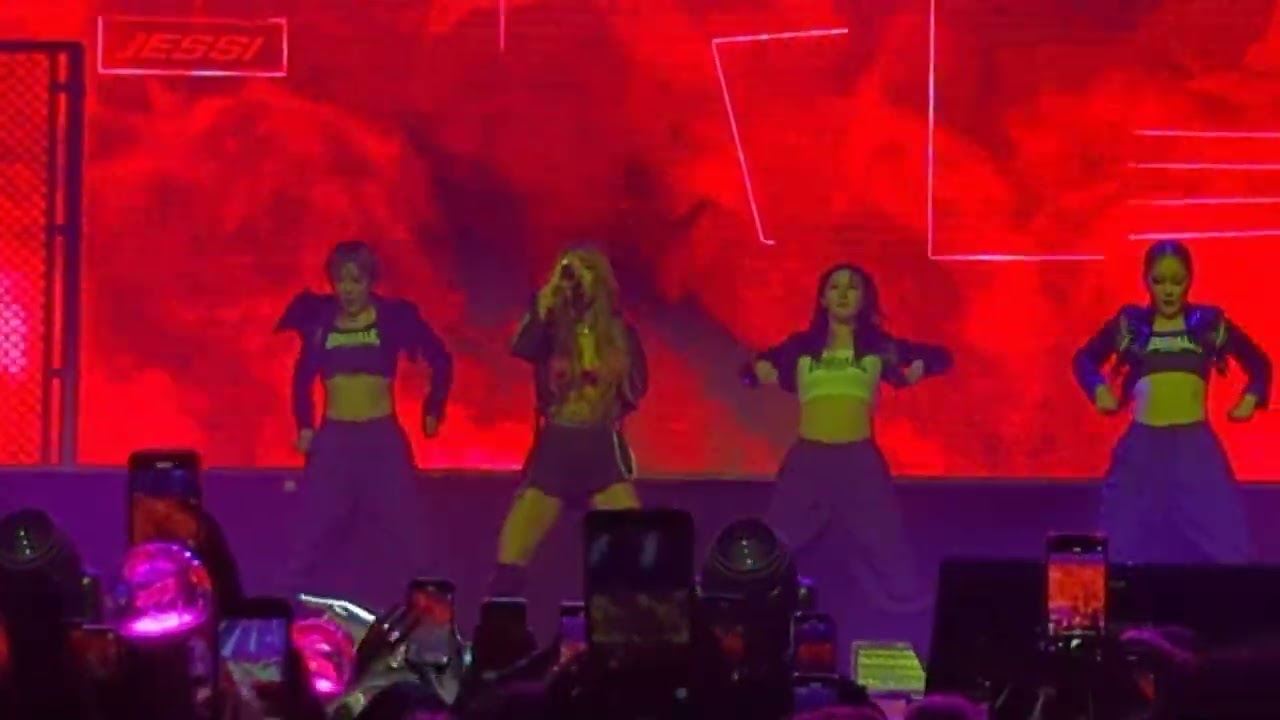 Jessi (제시) - 'ZOOM' Live In Berlin, Germany, Europe - YouTube