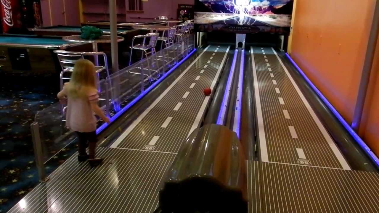 Emma Bowling at Boomtown funcenter - YouTube