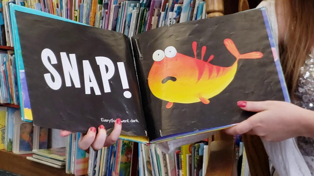 Library Staffer Ashley Reading "Fidgety Fish" - YouTube