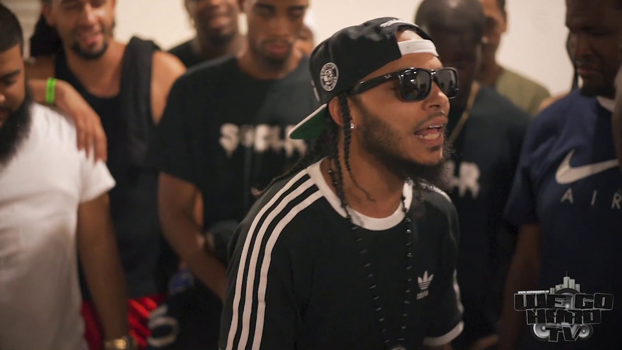 CHRIS MILLS VS LV ELLIS | RAP BATTLE - YouTube
