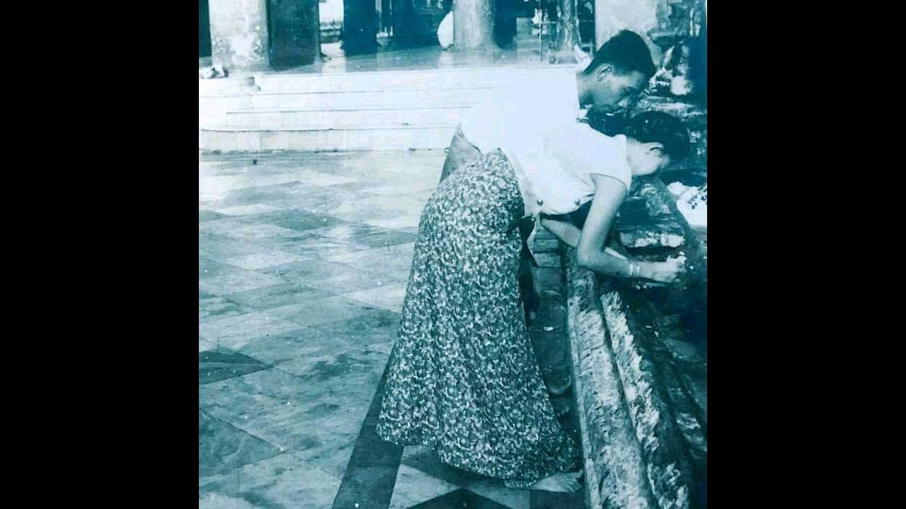 Ko Myint Soe-"ခ်စ္တတ္လာေသာတေန႔" - YouTube