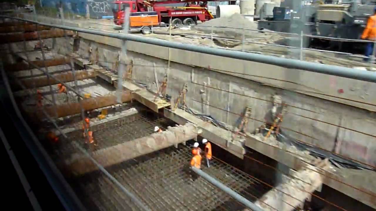 New Lynn Rail Trench Construction, 11/12/09, Part 2 - YouTube