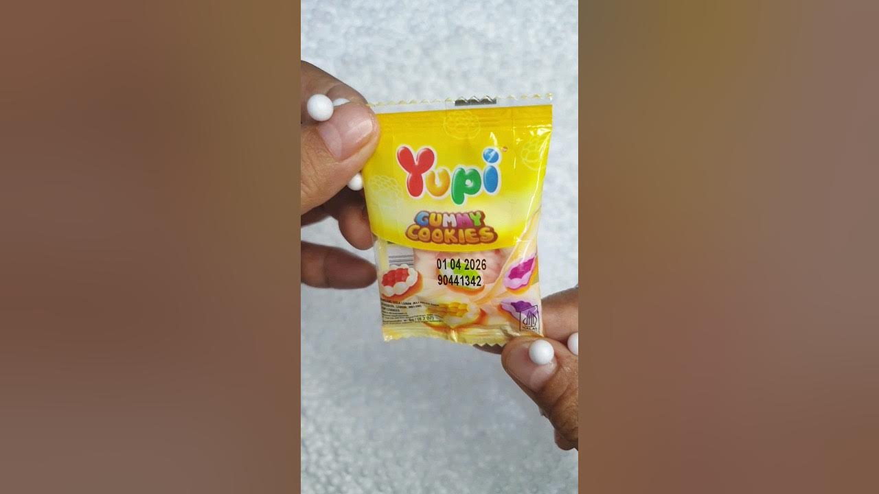 mencari dan menemukan jajanan permen yupi gummy cookies didalam kardus #huntingjajan #jajanan # ...