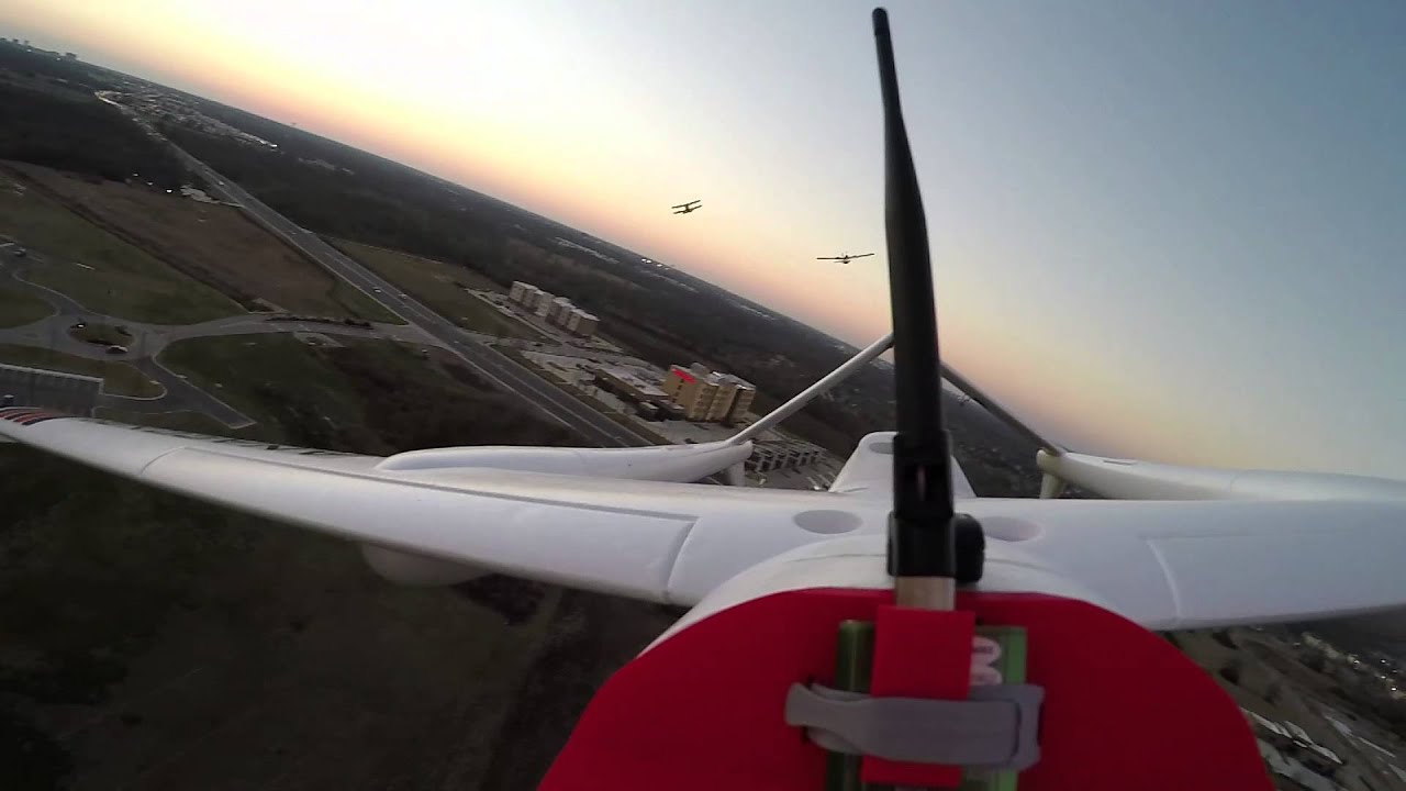 RMRC Anaconda FPV formation flying - YouTube