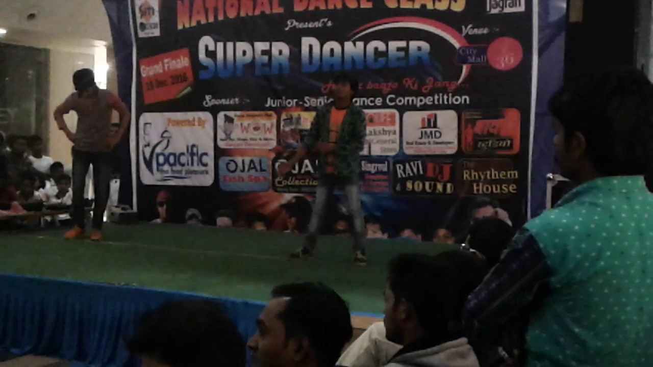 Naresh sarve and vikash dance battle - YouTube