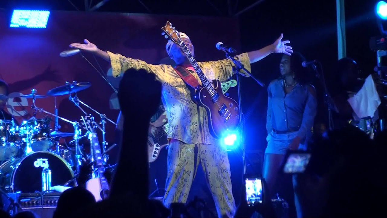 WILD WORLD-JIMMY CLIFF-SANTA MONICA PIER 9-12-13 - YouTube