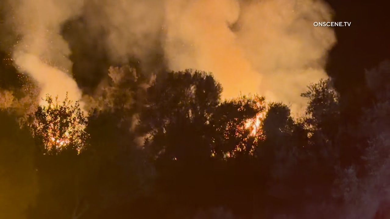 Escondido Brush Fire - YouTube