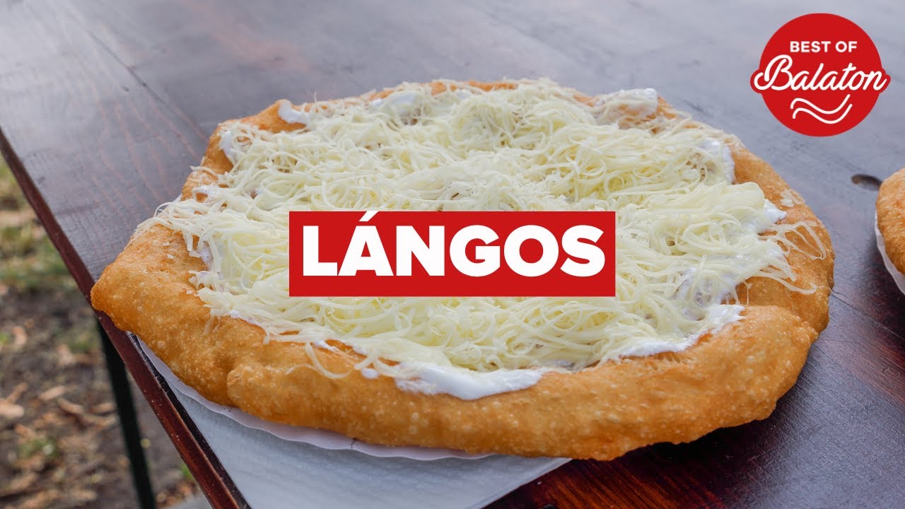 A legnépszerűbb balatoni strandétel / A lángos - Best of Balaton - YouTube