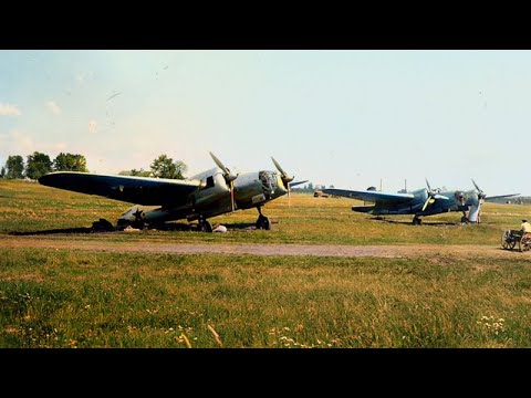 ソ連空軍爆撃機 ツポレフ SB 2M-100A（ANT-40） - YouTube