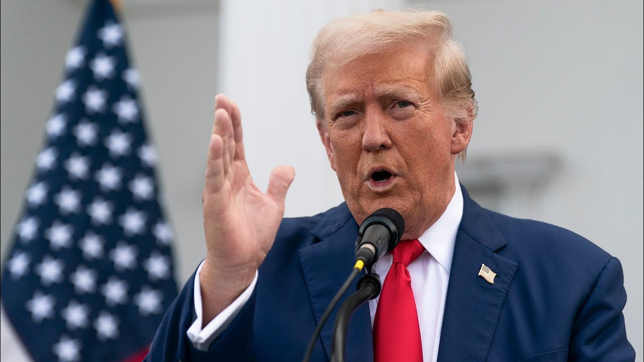 LIVE: Trump Holds News Conference at Mar-A-Lago in Palm Beach - YouTube