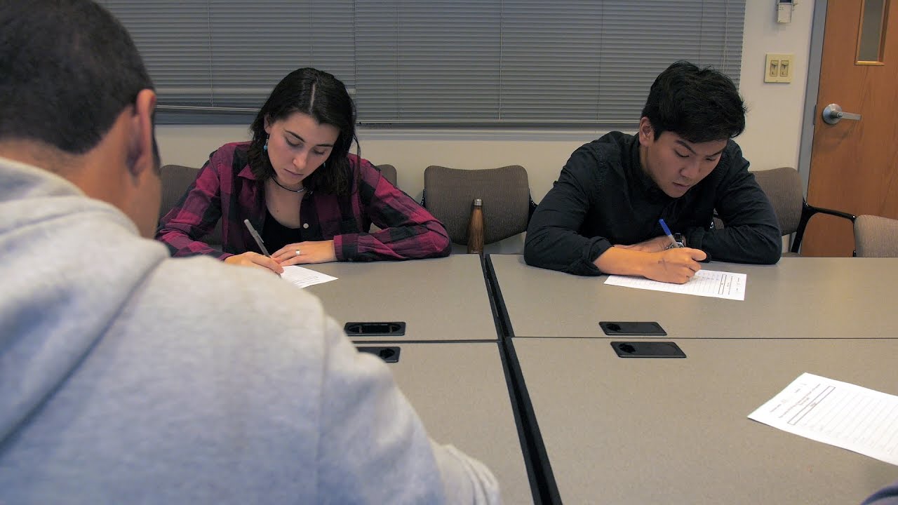 Practice makes perfect: learning by taking practice tests protects ...