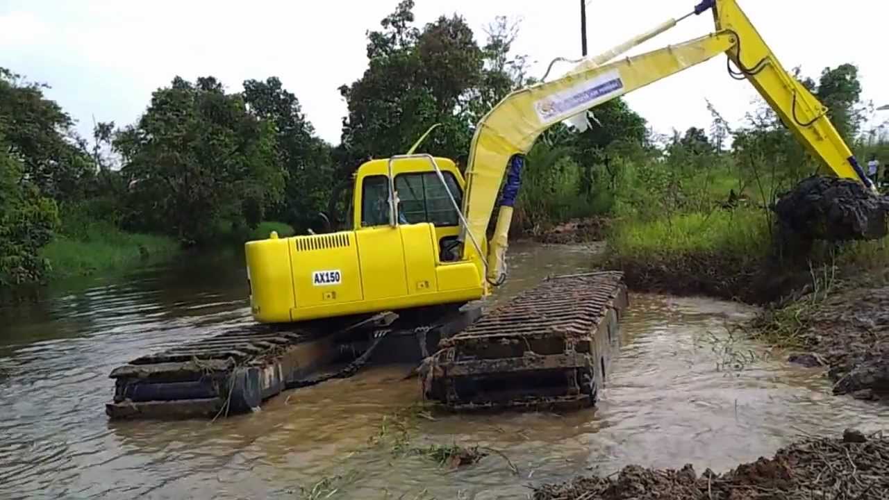 amphibious excavator Ultratrex pengerukan sungai Karangmumus Samarinda ...