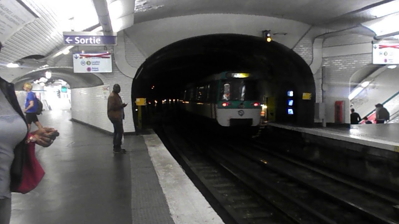 Paris Métro - Ligne 7 - MF 77 - Opéra - YouTube