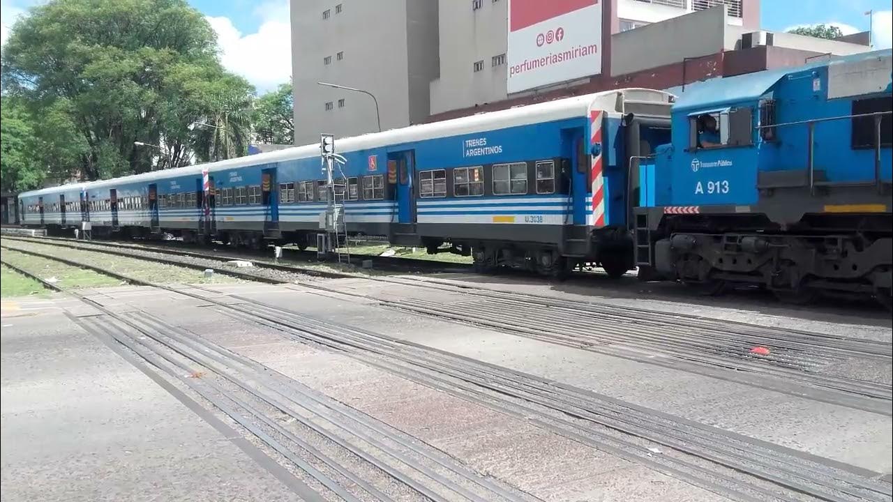 GM GT-22 CW-2 A913 con tren de pasajeros 4512 Haedo-Temperley de 10.05 saliendo de Haedo - YouTube