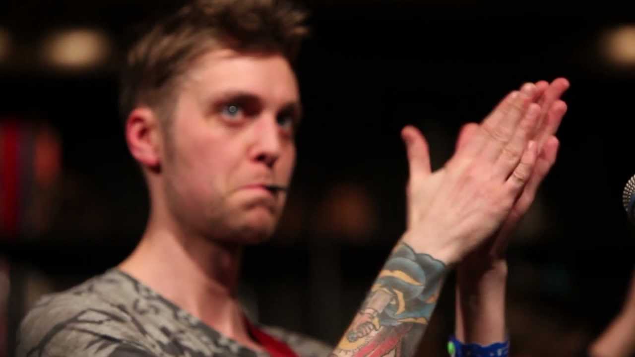 Sin Fang - Sunbeam (Live on KEXP) - YouTube