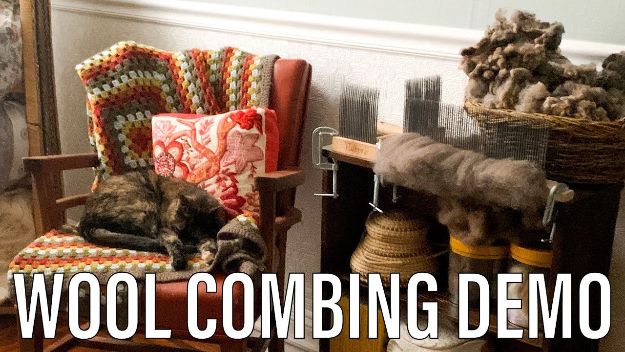 Hand Combing Wool to Spin into Yarn | DEMO - YouTube