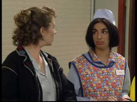 Dinnerladies - Series 1 - Episode 4 - Part 2 - YouTube