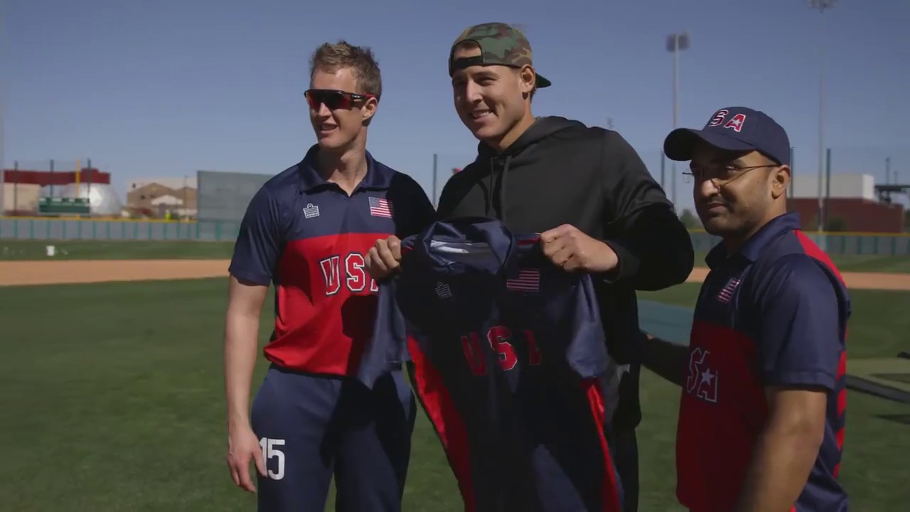 Chicago Cubs take on Cricket at Spring Training - YouTube