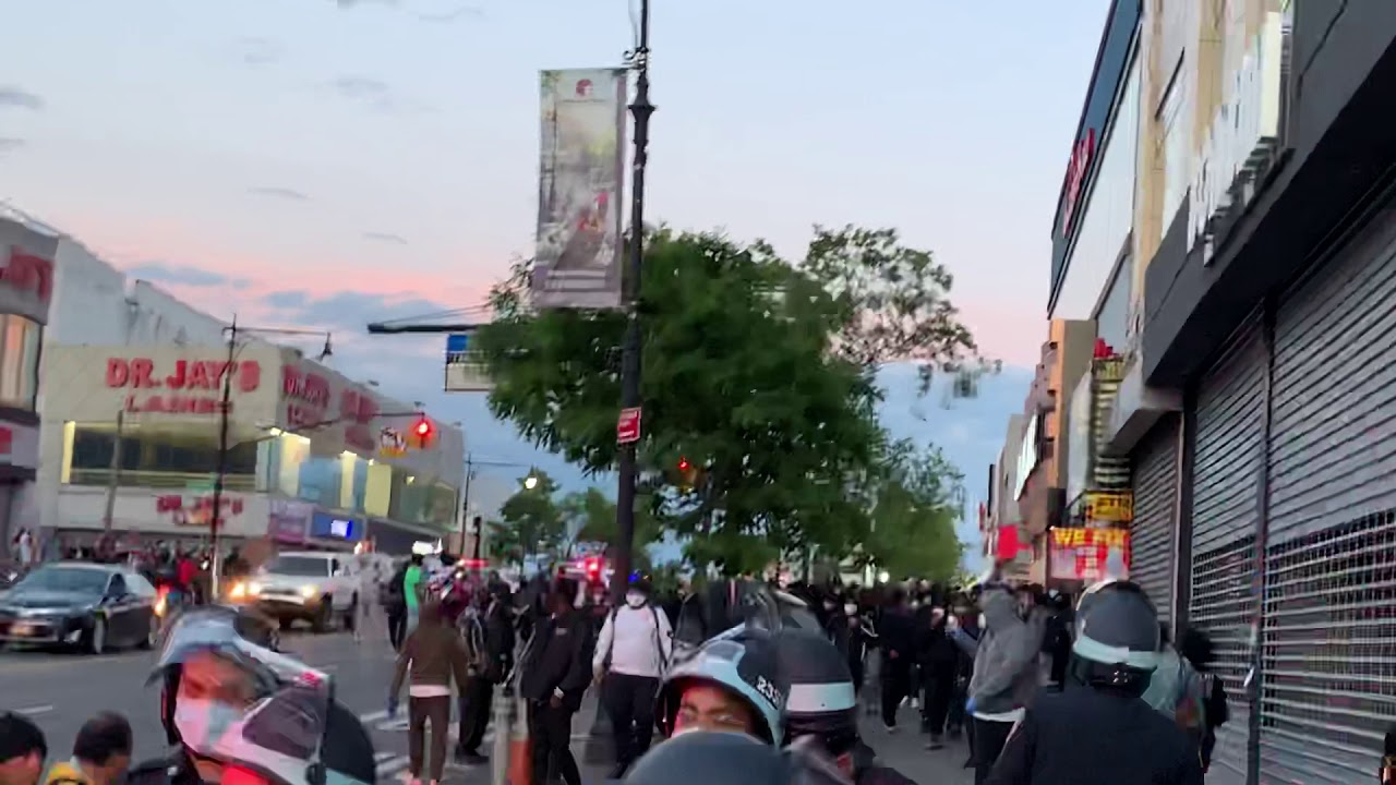 Bronx, NYC Fordham Road and grand Concourse riot 6/1/20 8:24 PM - YouTube