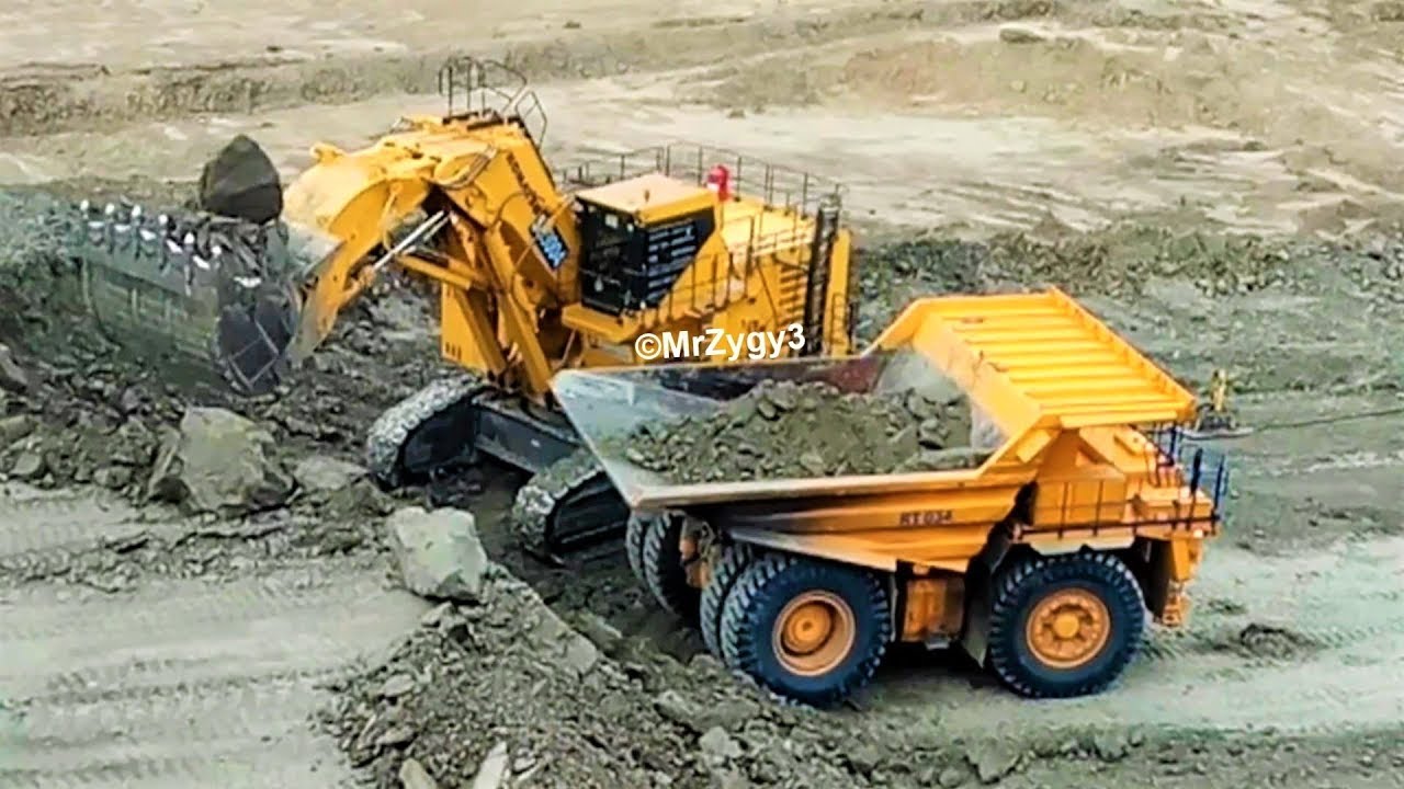 BIG Digger Shovel Excavator Komatsu PC3000 Loading BELAZ Dump Truck ...