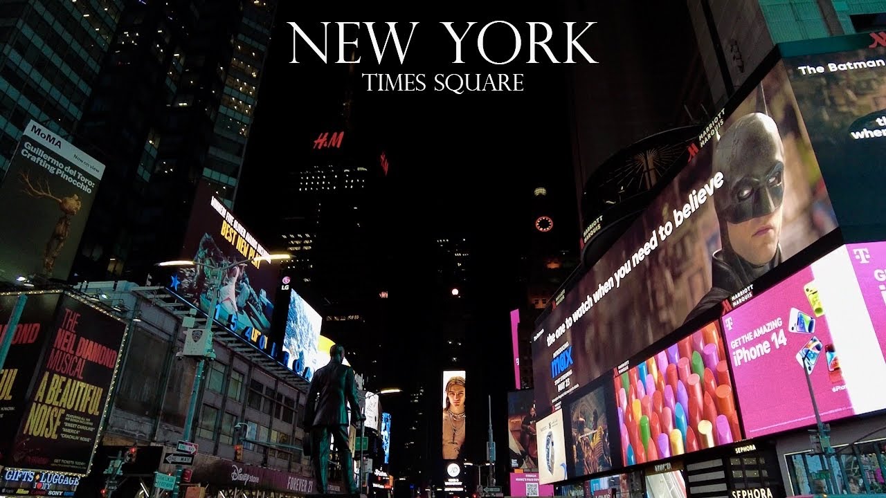 Times Square at Night NYC 2023 | Live Screensaver | Standing Still ...