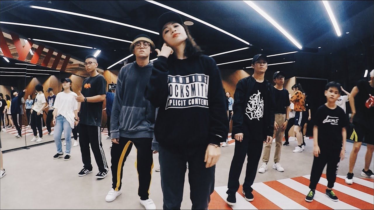 Xiao Mei Hip Hop Class 2018 - YouTube