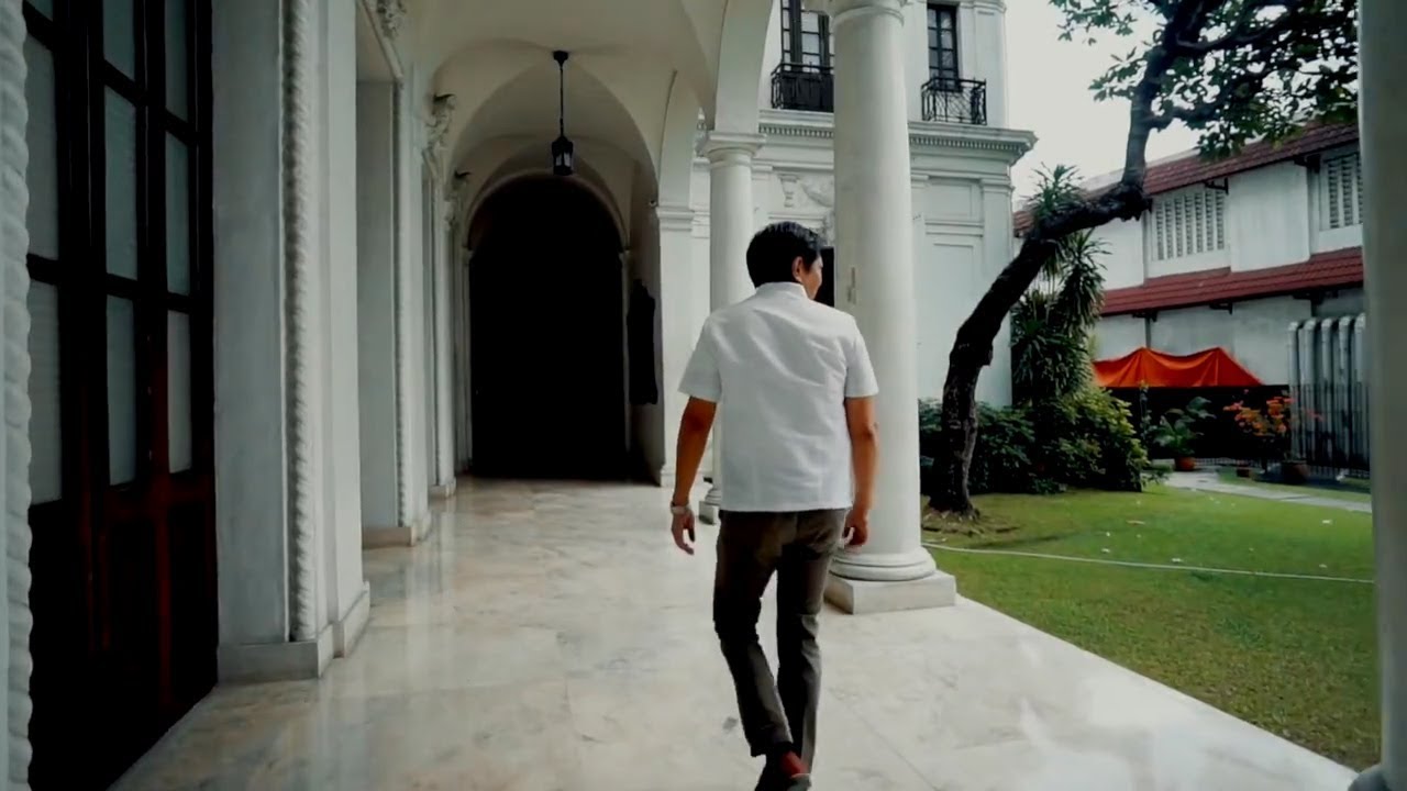 BBM VLOG #9: Marcos Back in Malacañan | Bongbong Marcos - YouTube