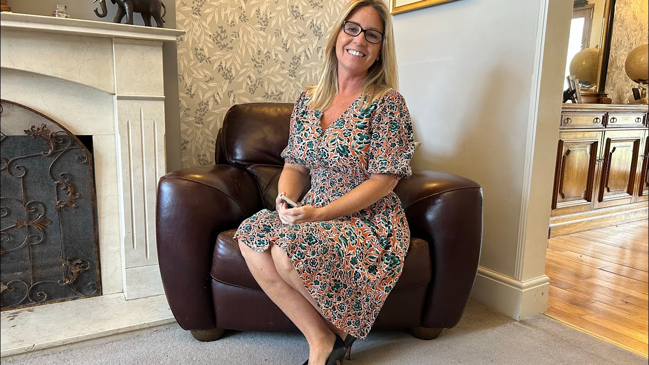 Foxy Geek Girl is going live! Hope you can join me for a bit of lunch ️ ...