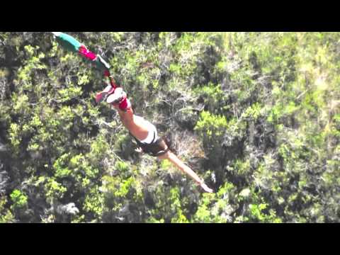 Suse's Bunjee Jump from the Highest Bunjee Bridge in the World