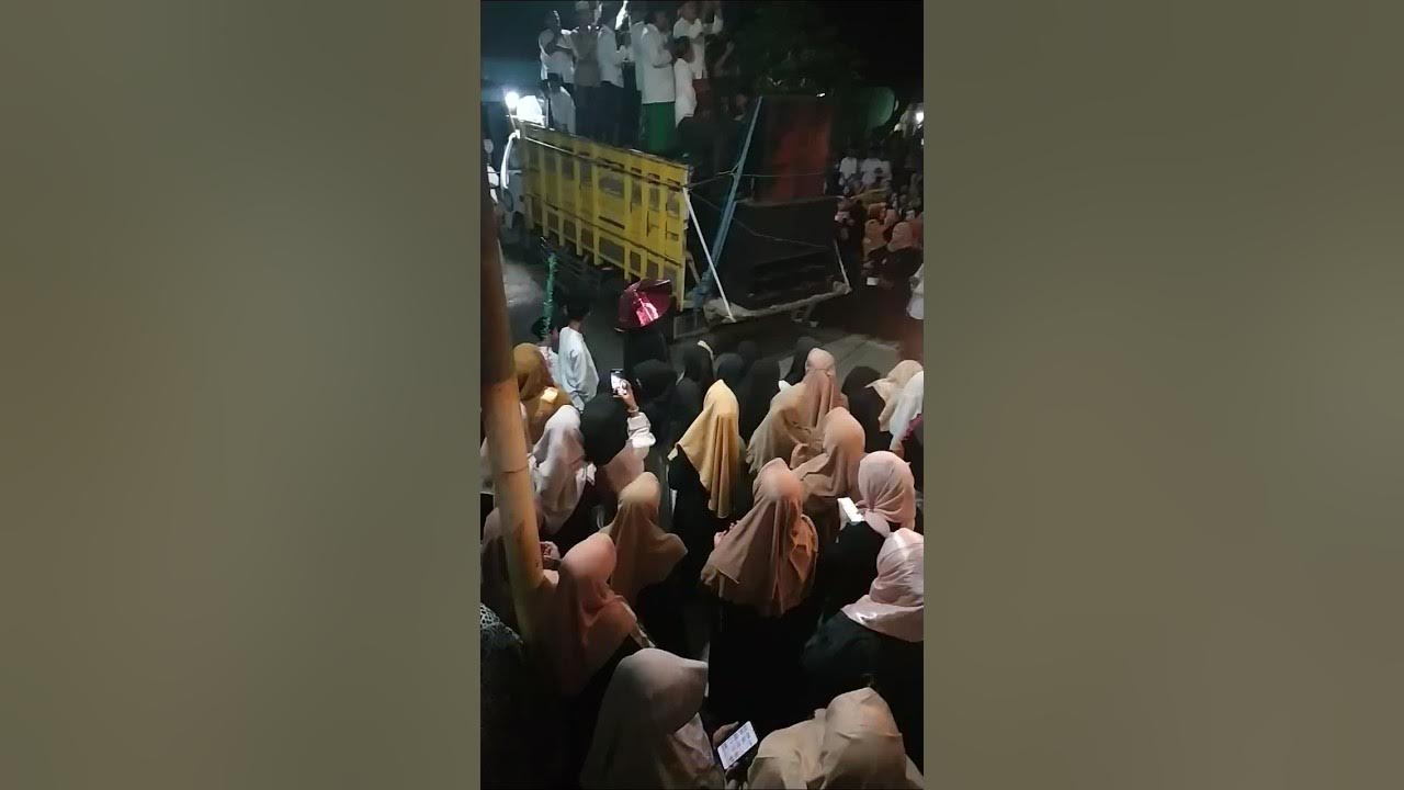 Sholawat Unik Kirab Maulid Nabi Muhammad SAW Sangubanyu Magelang Night Etno Carnival 2024 - YouTube