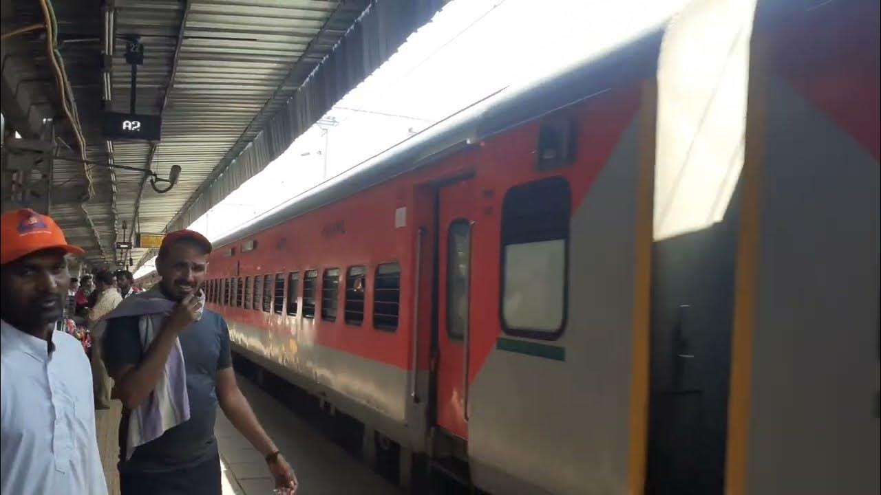 Onboard train journey 12988 Ajmer Sealdha SF Express With WAP7 150th Howrah 37025 Arriving at ...