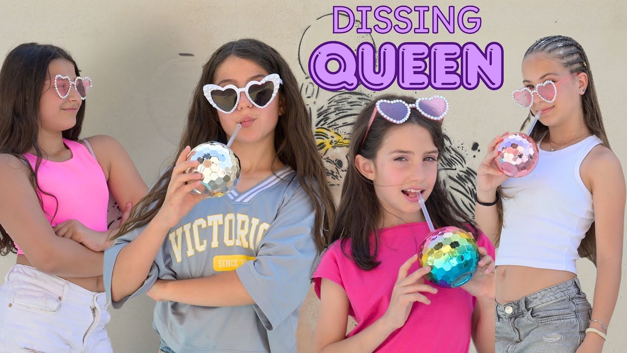 Vanessa E Anastasia Dissing Queen Canzone Ufficiale Youtube
