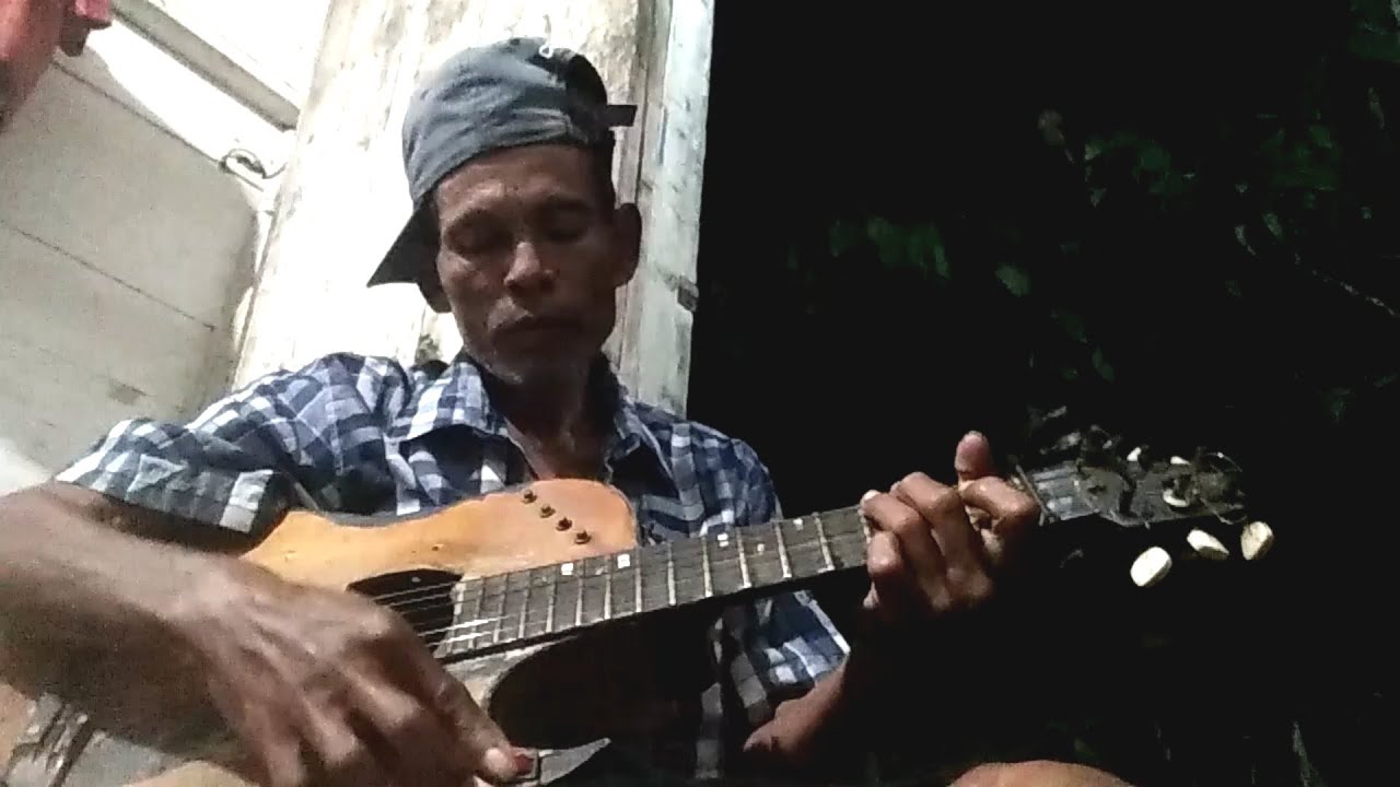 Instrumen Gitar Clasik Pengamen Tua - YouTube