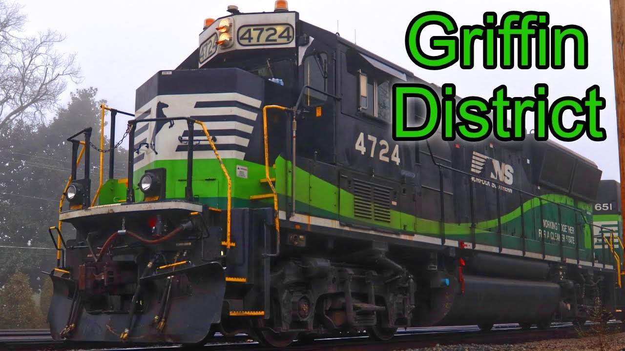 GP33ECOs and NS 180 on the NS Griffin District [4K] - YouTube