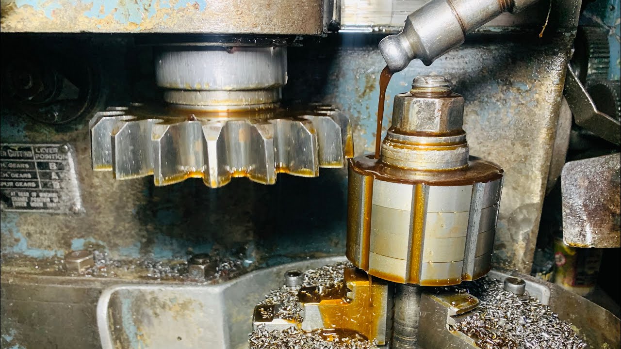 7 module spur gear cutting on gear shaper #ghaniengineeringwork # ...