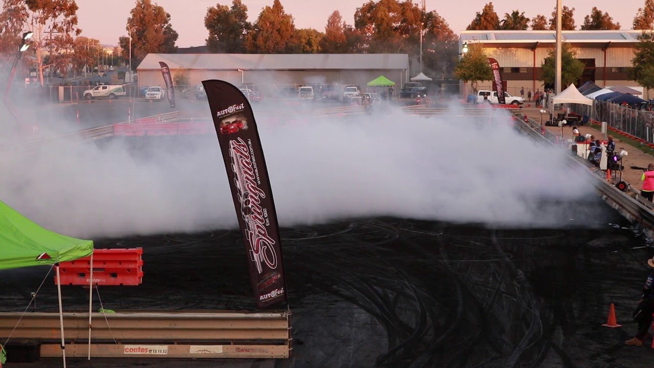 Spring Nats 2019 Crazy Burnouts - YouTube