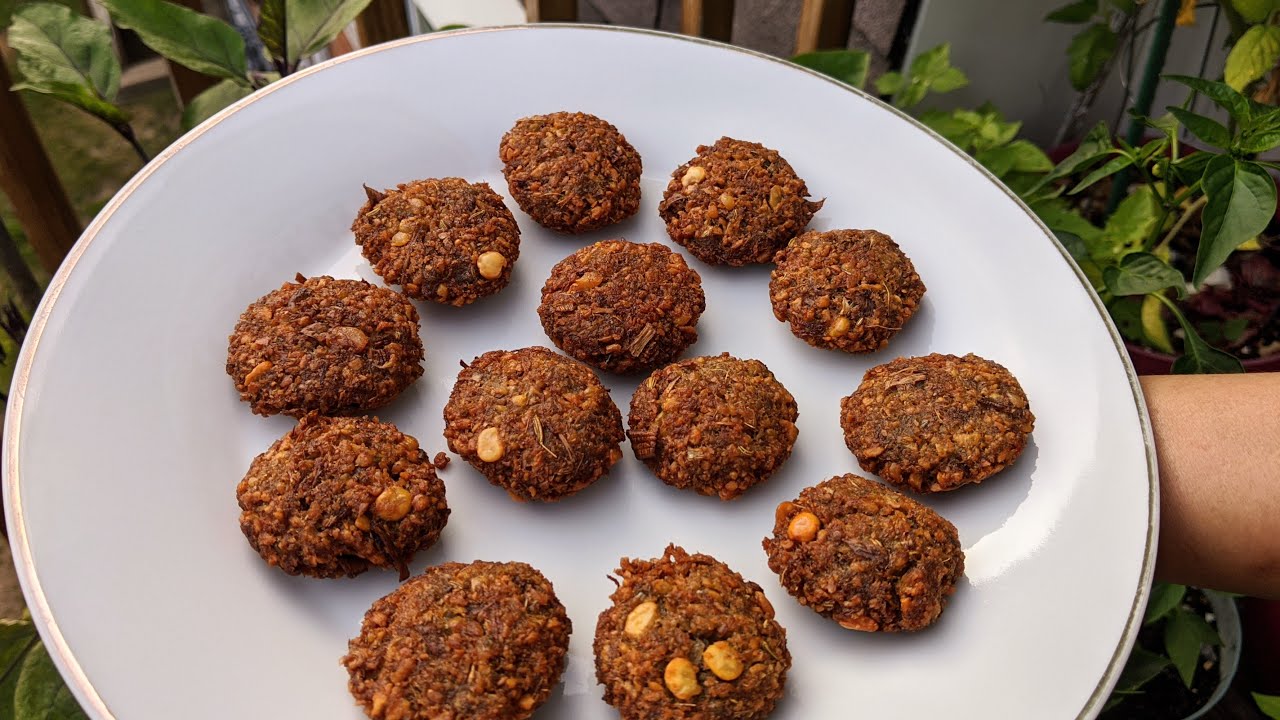 Vazhapoo (Banana Flower) Vada - YouTube