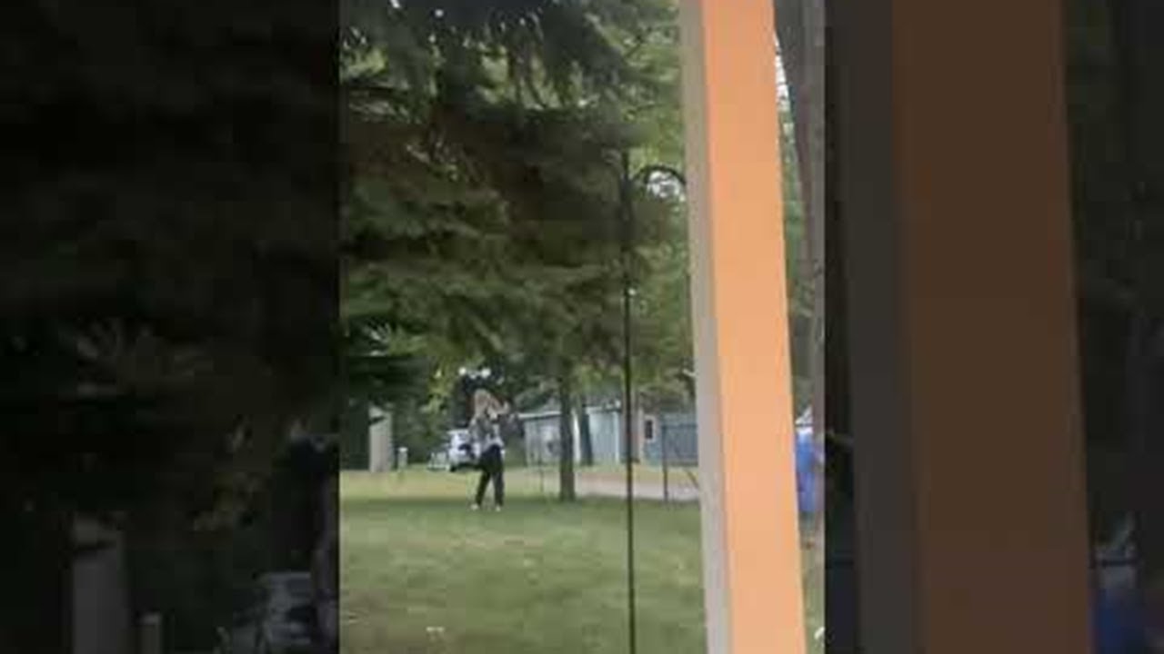 Backwards Running Girl Bumps into Tree || ViralHog - YouTube