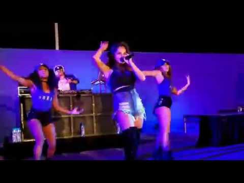 Becky G - Sola (Splash Kingdom  2016)
