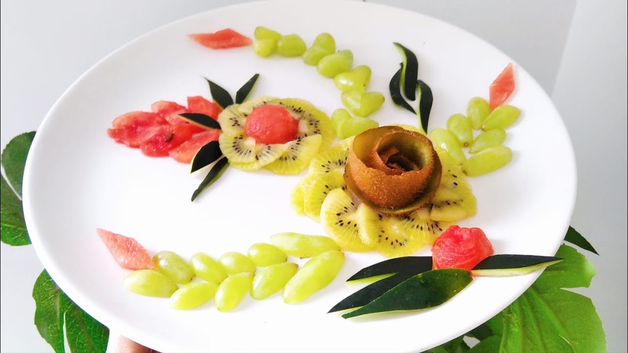 Beautiful Fruit Decoration ideas/Grapes and Kiwi Fruit Decoration/Fruit ...
