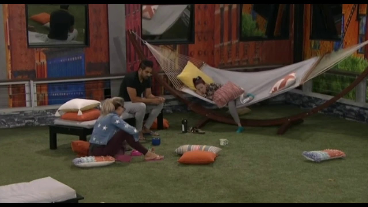 NICOLE A UPSET WITH JANELLE & KAYSAR WALKS OFF FROM THE CONVERSATION ...