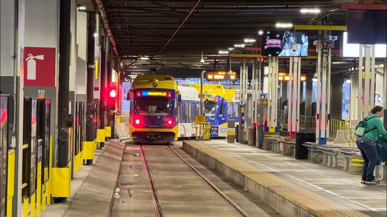 Blue Line Metro towards Downtown Minneapolis, Minnesota | USA 🇺🇸 - YouTube