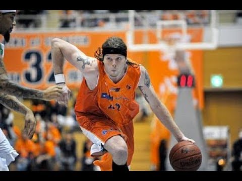 Paul Butorac Japan AlbirexBB 2009-2010 - YouTube